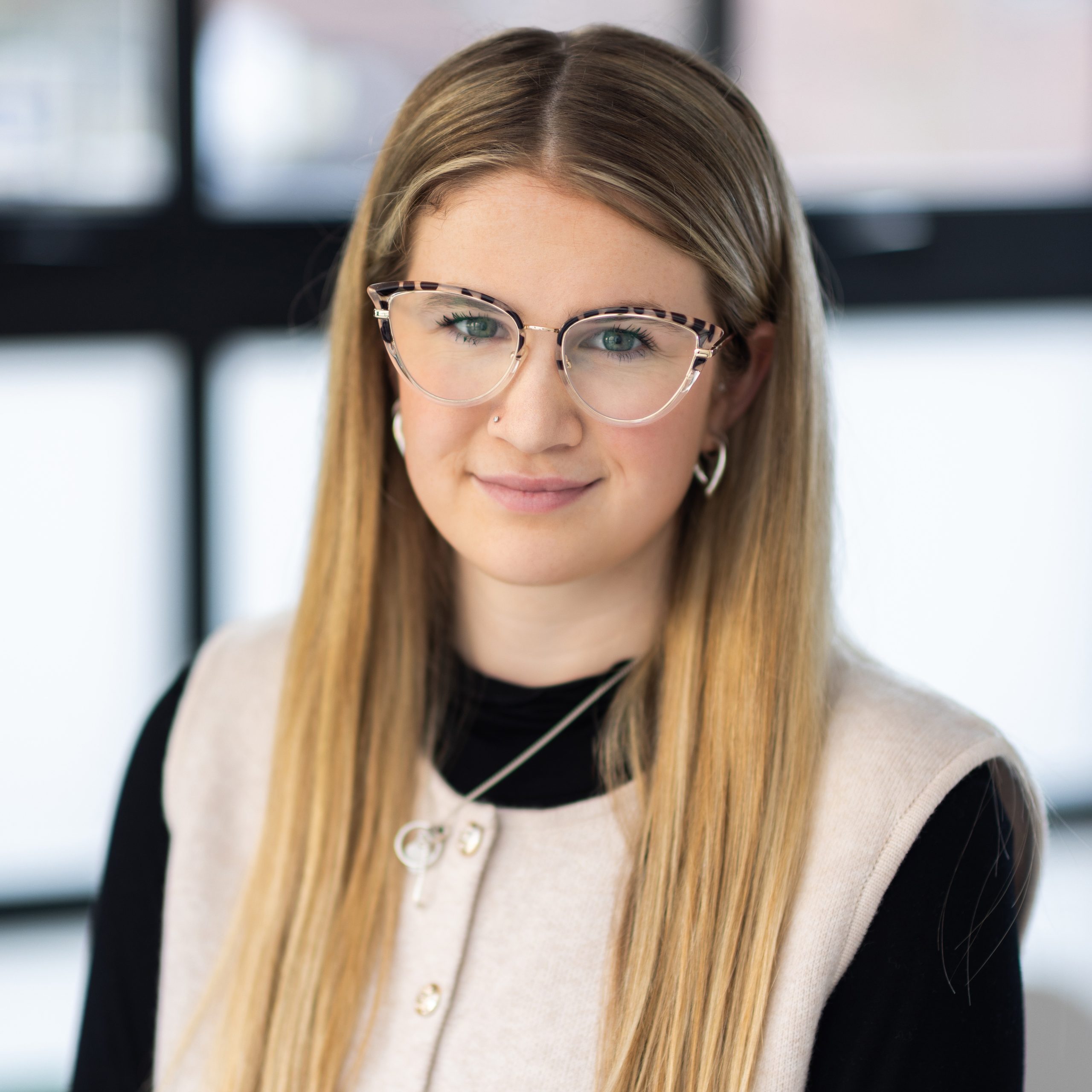 Isabel Harris, Legal Assistant - Mogers Drewett